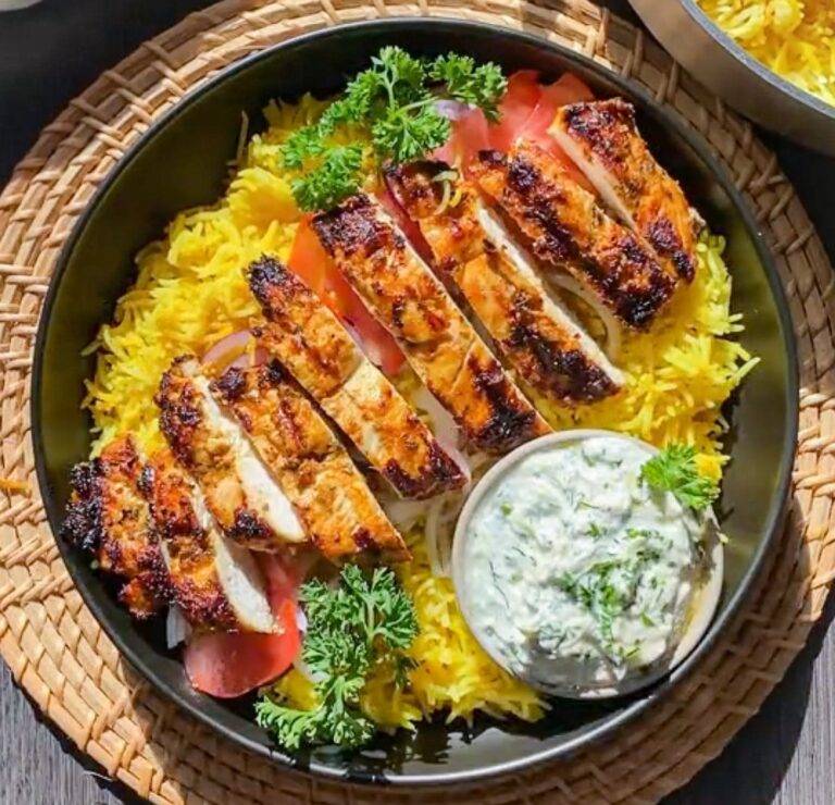 Easy Gyro Rice bowl With Chicken and Tzatziki - Foodima